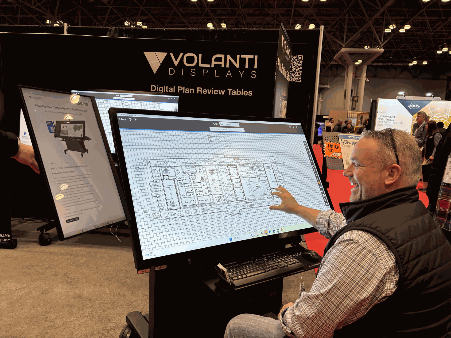 Volanti Plan Table | Digital Workflow Touchscreen